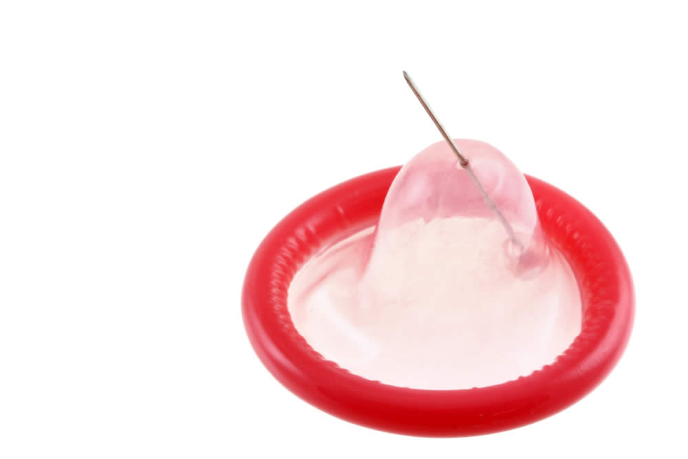 Preservativo Rotto - Cosa Fare? Cause, Prevenzione e Consigli Utili Preservativo Rotto - Cosa Fare? Cause, Prevenzione e Consigli Utili